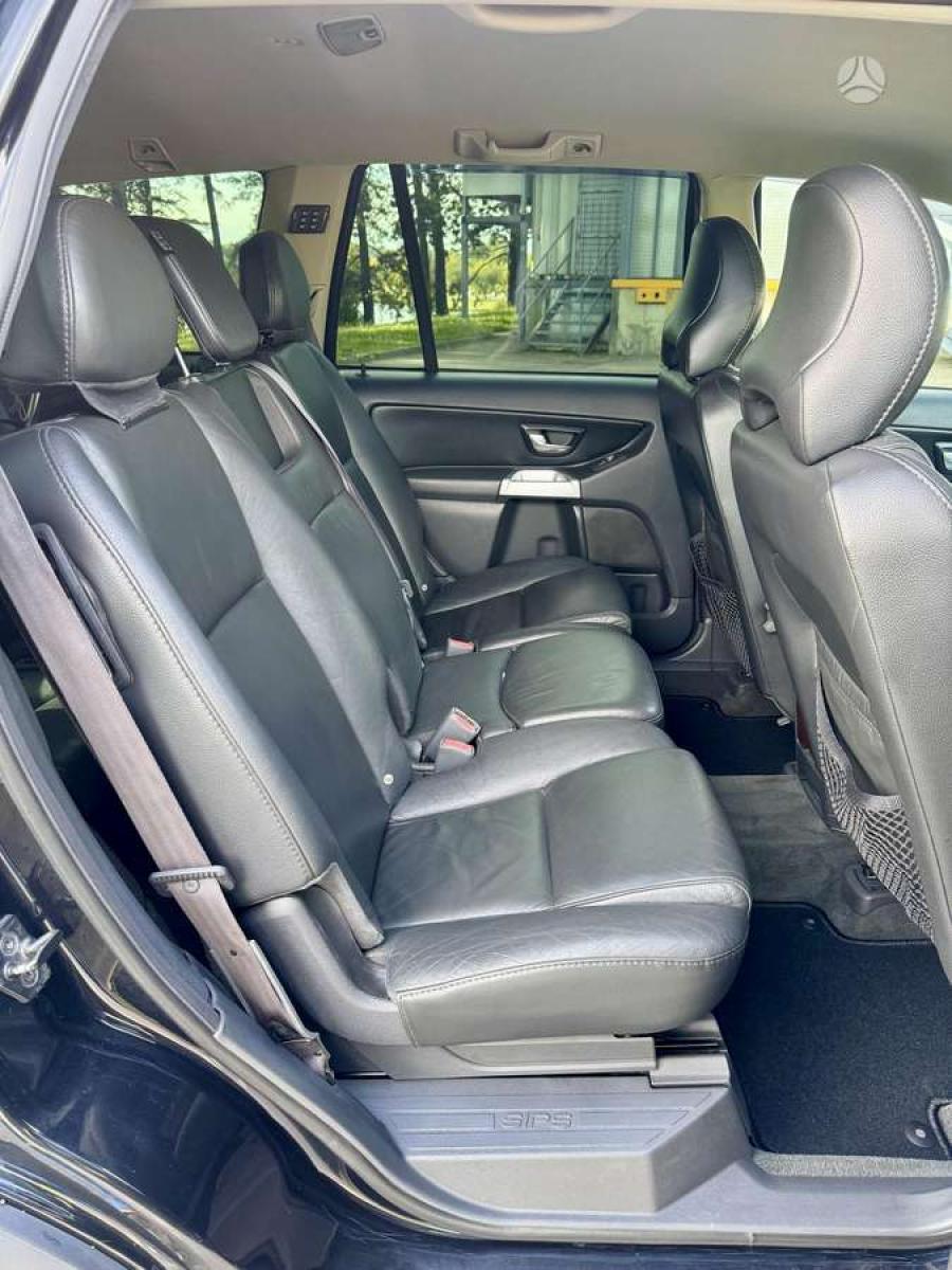 Melns Volvo XC90 2005 Viļņa, ar dzinēja tilpumu 2.40 L un nobraukumu 310 tūkst. km par 3500 €, foto 12 vietnē AUTOMOTO.COM.LV