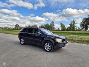 Melns Volvo XC90 2005 Šauļi, ar dzinēja tilpumu 2.40 L un nobraukumu 294 tūkst. km par 2599 €, foto 6 vietnē AUTOMOTO.COM.LV