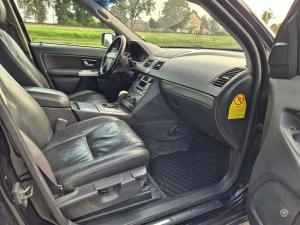 Melns Volvo XC90 2005 Šauļi, ar dzinēja tilpumu 2.40 L un nobraukumu 294 tūkst. km par 2599 €, foto 13 vietnē AUTOMOTO.COM.LV
