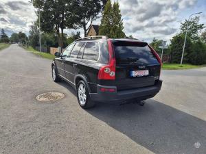 Melns Volvo XC90 2005 Šauļi, ar dzinēja tilpumu 2.40 L un nobraukumu 294 tūkst. km par 2599 €, foto 23 vietnē AUTOMOTO.COM.LV