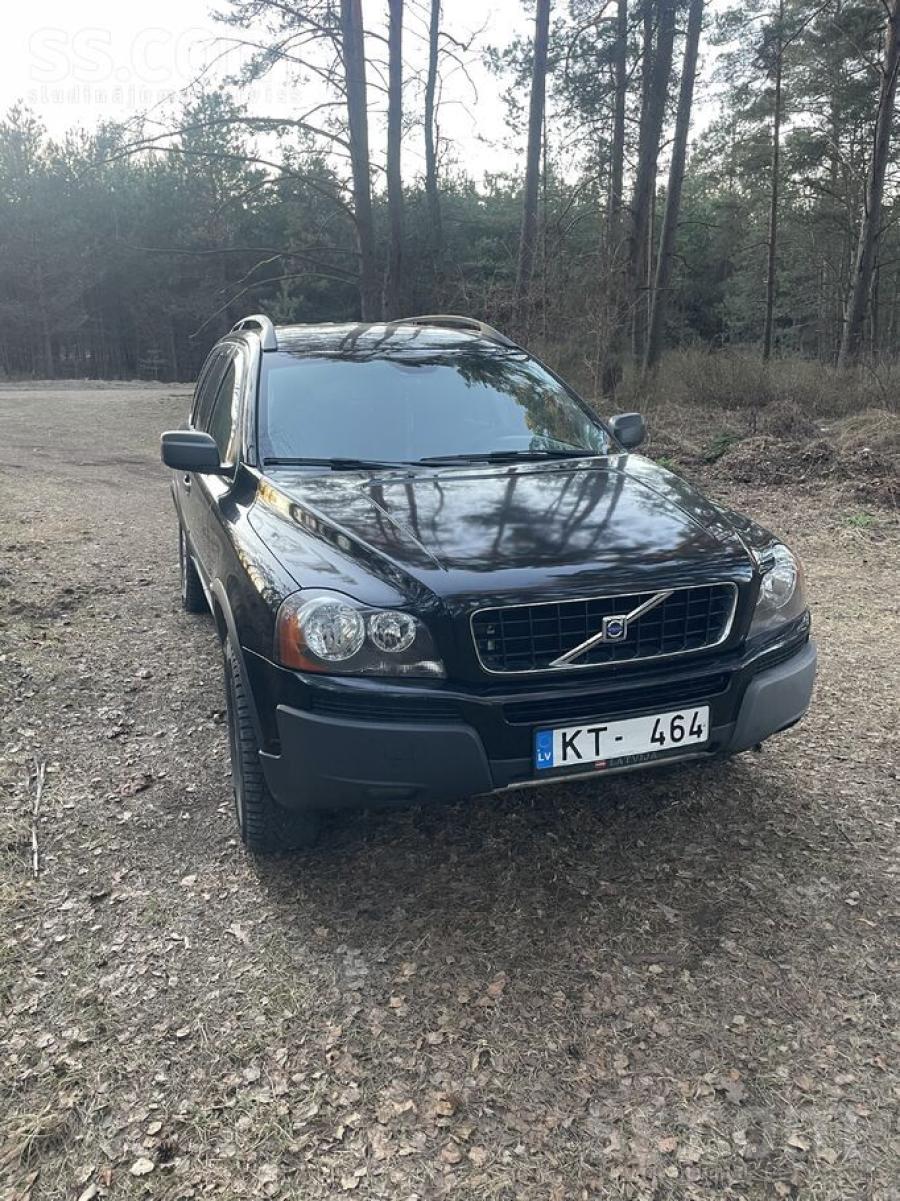 Melns Volvo XC90 2005 Daugavpils, ar dzinēja tilpumu 2.40 L un nobraukumu 420 tūkst. km par 3600 €, foto 1 vietnē AUTOMOTO.COM.LV
