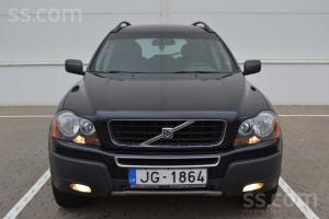 Black Volvo XC90 2005 in Riga, with an engine capacity of 2.40 L and mileage of 429 thousand km for 2450 €, photo 3 on AUTOMOTO.COM.LV
