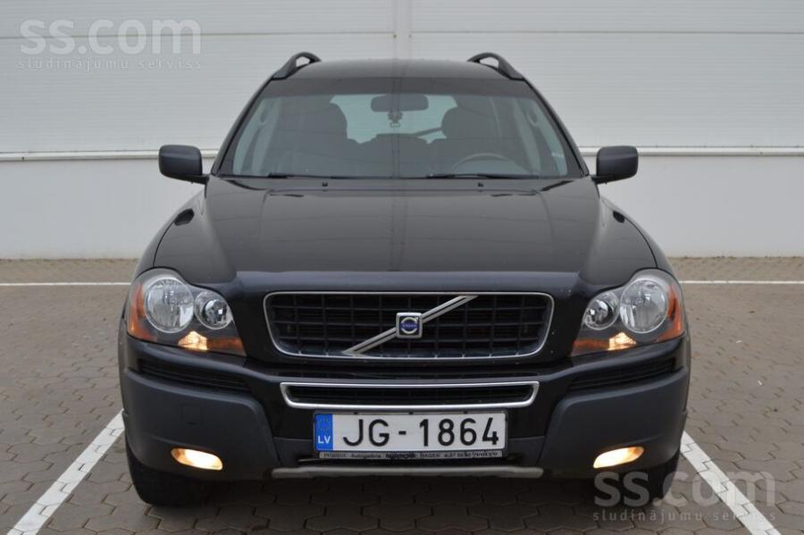Black Volvo XC90 2005 in Riga, with an engine capacity of 2.40 L and mileage of 429 thousand km for 2450 €, photo 3 on AUTOMOTO.COM.LV