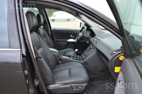 Melns Volvo XC90 2005 Rīga, ar dzinēja tilpumu 2.40 L un nobraukumu 429 tūkst. km par 2450 €, foto 10 vietnē AUTOMOTO.COM.LV