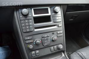 Black Volvo XC90 2005 in Riga, with an engine capacity of 2.40 L and mileage of 429 thousand km for 2450 €, photo 13 on AUTOMOTO.COM.LV