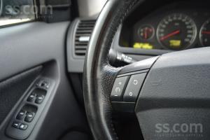 Black Volvo XC90 2005 in Riga, with an engine capacity of 2.40 L and mileage of 429 thousand km for 2450 €, photo 15 on AUTOMOTO.COM.LV