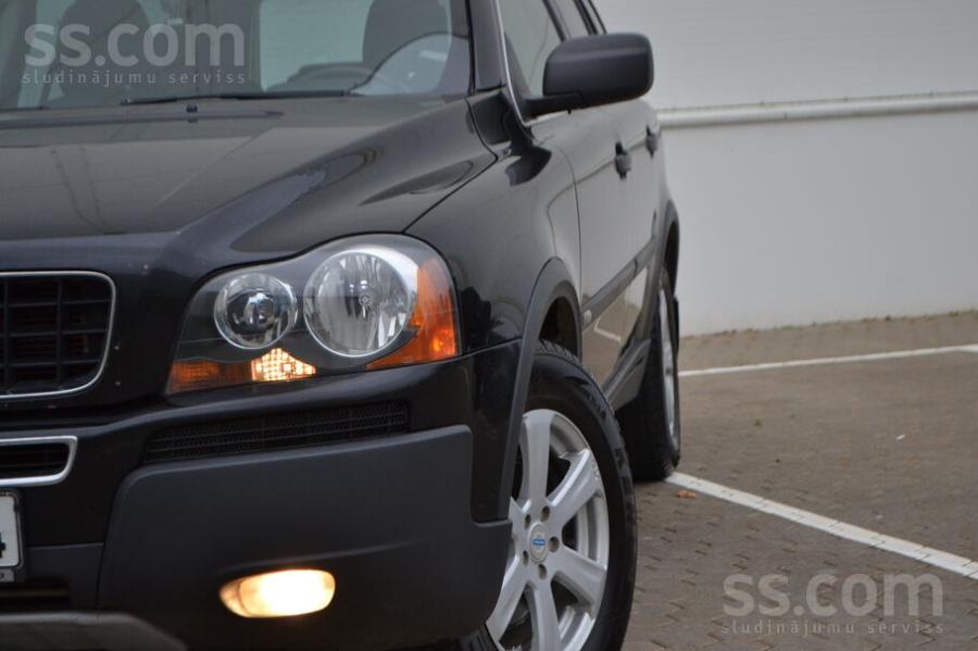 Black Volvo XC90 2005 in Riga, with an engine capacity of 2.40 L and mileage of 429 thousand km for 2450 €, photo 16 on AUTOMOTO.COM.LV