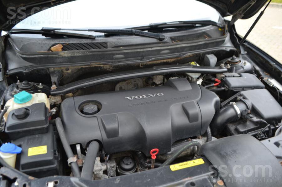 Black Volvo XC90 2005 in Riga, with an engine capacity of 2.40 L and mileage of 429 thousand km for 2450 €, photo 20 on AUTOMOTO.COM.LV