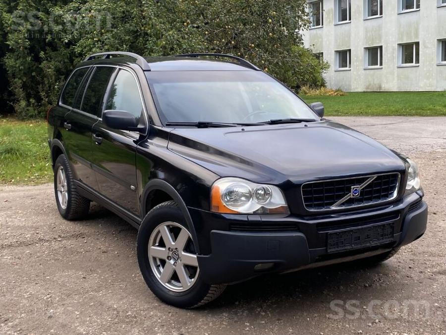 Black Volvo XC90 2005 in Riga, with an engine capacity of 2.40 L and mileage of 300 thousand km for 4100 €, photo 3 on AUTOMOTO.COM.LV