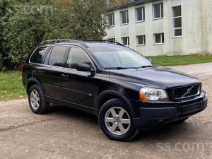 Black Volvo XC90 2005 in Riga, with an engine capacity of 2.40 L and mileage of 300 thousand km for 4100 €, photo 5 on AUTOMOTO.COM.LV