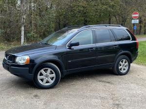 Black Volvo XC90 2005 in Riga, with an engine capacity of 2.40 L and mileage of 300 thousand km for 4100 €, photo 8 on AUTOMOTO.COM.LV