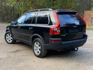 Black Volvo XC90 2005 in Riga, with an engine capacity of 2.40 L and mileage of 300 thousand km for 4100 €, photo 13 on AUTOMOTO.COM.LV