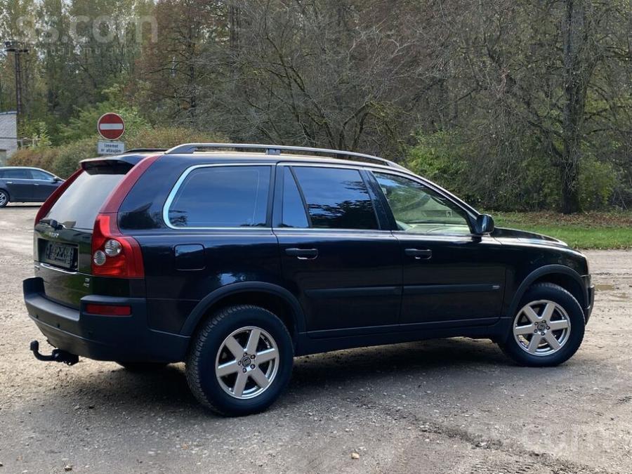 Black Volvo XC90 2005 in Riga, with an engine capacity of 2.40 L and mileage of 300 thousand km for 4100 €, photo 14 on AUTOMOTO.COM.LV