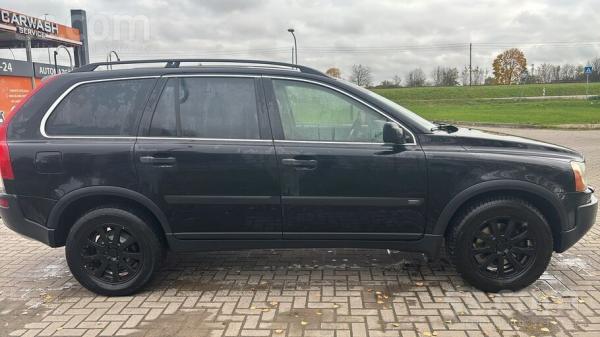 Melns Volvo XC90 2005 Jēkabpils, ar dzinēja tilpumu 2.40 L un nobraukumu 310 tūkst. km par 3000 €, foto 4 vietnē AUTOMOTO.COM.LV