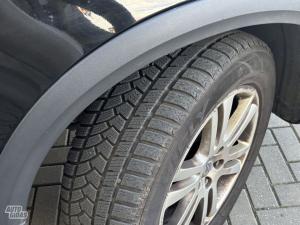 Black Volvo XC90 2005 in Kaunas, with an engine capacity of 2.40 L and mileage of 400 thousand km for 2000 €, photo 8 on AUTOMOTO.COM.LV