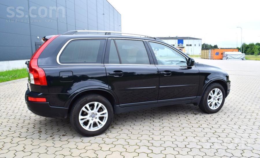 Melns Volvo XC90 2006 Rīga, ar dzinēja tilpumu 2.40 L un nobraukumu 0 tūkst. km par 9000 €, foto 12 vietnē AUTOMOTO.COM.LV