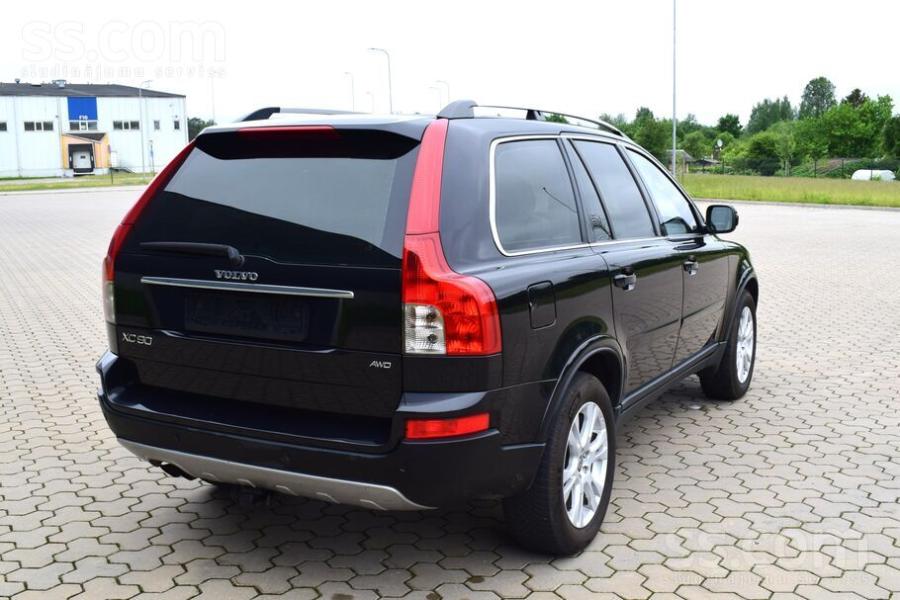 Melns Volvo XC90 2006 Rīga, ar dzinēja tilpumu 2.40 L un nobraukumu 0 tūkst. km par 9000 €, foto 14 vietnē AUTOMOTO.COM.LV