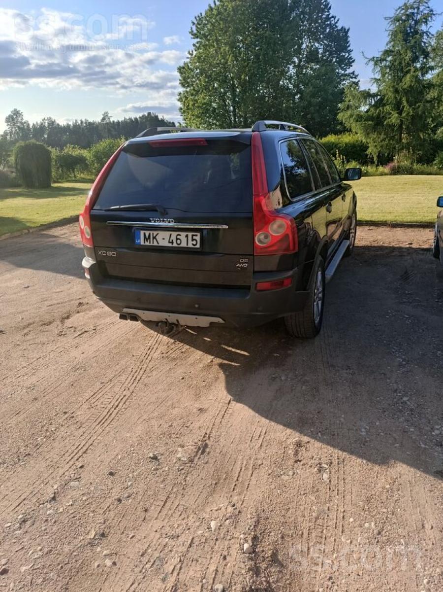 Melns Volvo XC90 2006 Valmiera, ar dzinēja tilpumu 2.40 L un nobraukumu 360 tūkst. km par 3500 €, foto 1 vietnē AUTOMOTO.COM.LV