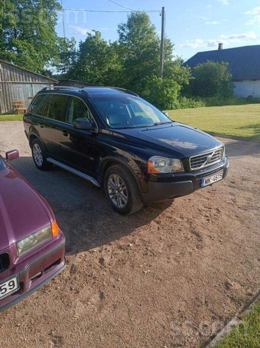 Melns Volvo XC90 2006 Valmiera, ar dzinēja tilpumu 2.40 L un nobraukumu 360 tūkst. km par 3500 €, foto 3 vietnē AUTOMOTO.COM.LV