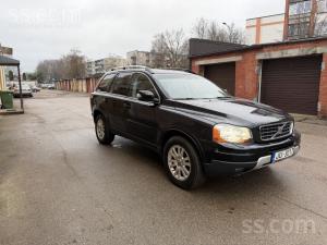 Black Volvo XC90 2006 in Jelgava, with an engine capacity of 2.40 L and mileage of 0 thousand km for 3850 €, photo 7 on AUTOMOTO.COM.LV