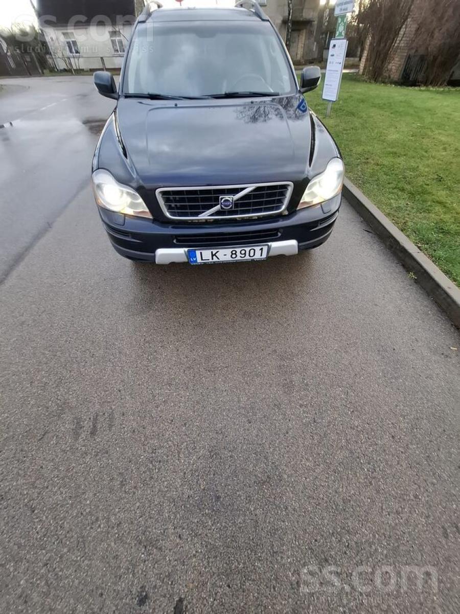 Melns Volvo XC90 2006 Jelgava, ar dzinēja tilpumu 2.40 L un nobraukumu 386 tūkst. km par 7300 €, foto 2 vietnē AUTOMOTO.COM.LV