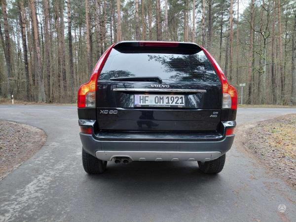 Melns Volvo XC90 2006 Viļņa, ar dzinēja tilpumu 2.40 L un nobraukumu 340 tūkst. km par 5999 €, foto 3 vietnē AUTOMOTO.COM.LV