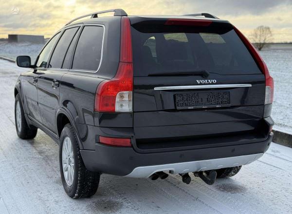 Melns Volvo XC90 2006 Raseiniai, ar dzinēja tilpumu 2.40 L un nobraukumu 225 tūkst. km par 6950 €, foto 4 vietnē AUTOMOTO.COM.LV