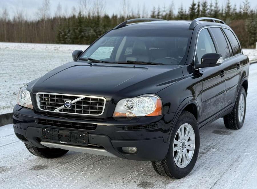 Black Volvo XC90 2006 in Raseiniai, with an engine capacity of 2.40 L and mileage of 225 thousand km for 6950 €, photo 10 on AUTOMOTO.COM.LV