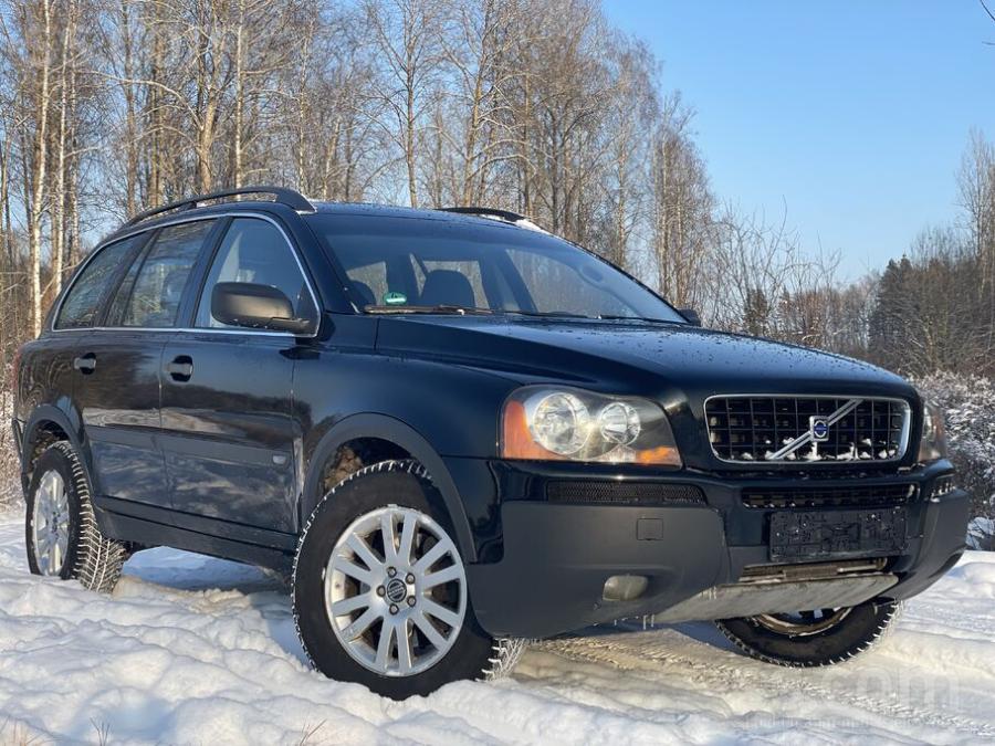 Melns Volvo XC90 2006 Rīga, ar dzinēja tilpumu 2.40 L un nobraukumu 327 tūkst. km par 5750 €, foto 1 vietnē AUTOMOTO.COM.LV
