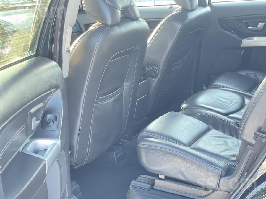 Melns Volvo XC90 2006 Rīga, ar dzinēja tilpumu 2.40 L un nobraukumu 327 tūkst. km par 5750 €, foto 18 vietnē AUTOMOTO.COM.LV