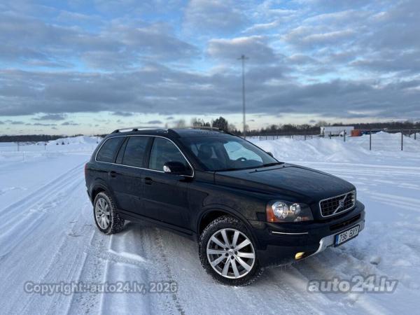 Melns Volvo XC90 2006 Tallina, ar dzinēja tilpumu 2.40 L un nobraukumu 259 tūkst. km par 6399 €, foto 1 vietnē AUTOMOTO.COM.LV