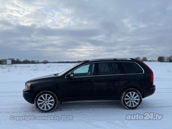 Melns Volvo XC90 2006 Tallina, ar dzinēja tilpumu 2.40 L un nobraukumu 259 tūkst. km par 6399 €, foto 7 vietnē AUTOMOTO.COM.LV