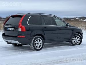 Black Volvo XC90 2006 in Riga, with an engine capacity of 2.40 L and mileage of 367 thousand km for 5600 €, photo 26 on AUTOMOTO.COM.LV