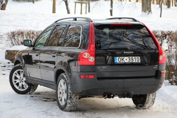 Black Volvo XC90 2006 in Riga, with an engine capacity of 2.40 L and mileage of 0 thousand km for 5850 €, photo 4 on AUTOMOTO.COM.LV