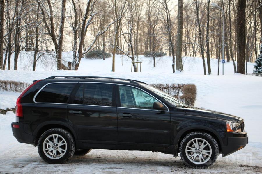 Black Volvo XC90 2006 in Riga, with an engine capacity of 2.40 L and mileage of 0 thousand km for 5850 €, photo 7 on AUTOMOTO.COM.LV