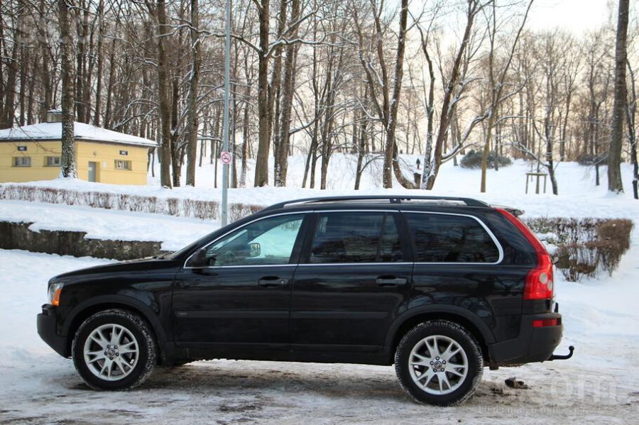 Black Volvo XC90 2006 in Riga, with an engine capacity of 2.40 L and mileage of 0 thousand km for 5850 €, photo 8 on AUTOMOTO.COM.LV