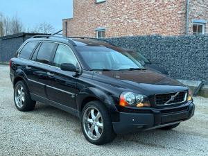 Melns Volvo XC90 2006 Šauļi, ar dzinēja tilpumu 2.40 L un nobraukumu 240 tūkst. km par 4160 €, foto  vietnē AUTOMOTO.COM.LV