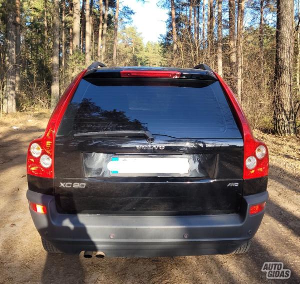 Black Volvo XC90 2006 in Vilnius, with an engine capacity of 2.40 L and mileage of 288 thousand km for 5500 €, photo 3 on AUTOMOTO.COM.LV