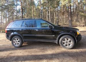 Black Volvo XC90 2006 in Vilnius, with an engine capacity of 2.40 L and mileage of 288 thousand km for 5500 €, photo 4 on AUTOMOTO.COM.LV
