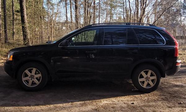 Black Volvo XC90 2006 in Vilnius, with an engine capacity of 2.40 L and mileage of 288 thousand km for 5500 €, photo 5 on AUTOMOTO.COM.LV