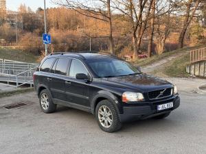 Melns Volvo XC90 2006 Viļņa, ar dzinēja tilpumu 2.40 L un nobraukumu 360 tūkst. km par 1900 €, foto 3 vietnē AUTOMOTO.COM.LV