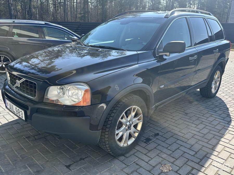 Black Volvo XC90 2006 in Vilnius, with an engine capacity of 2.40 L and mileage of 311 thousand km for 2800 €, photo 1 on AUTOMOTO.COM.LV