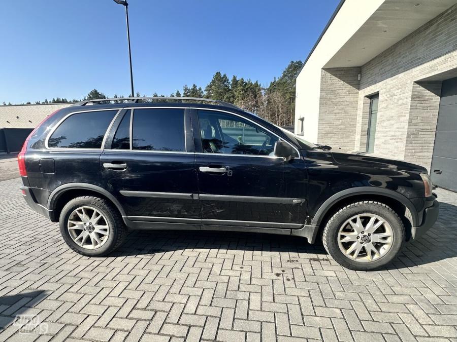 Melns Volvo XC90 2006 Viļņa, ar dzinēja tilpumu 2.40 L un nobraukumu 312 tūkst. km par 2650 €, foto 5 vietnē AUTOMOTO.COM.LV