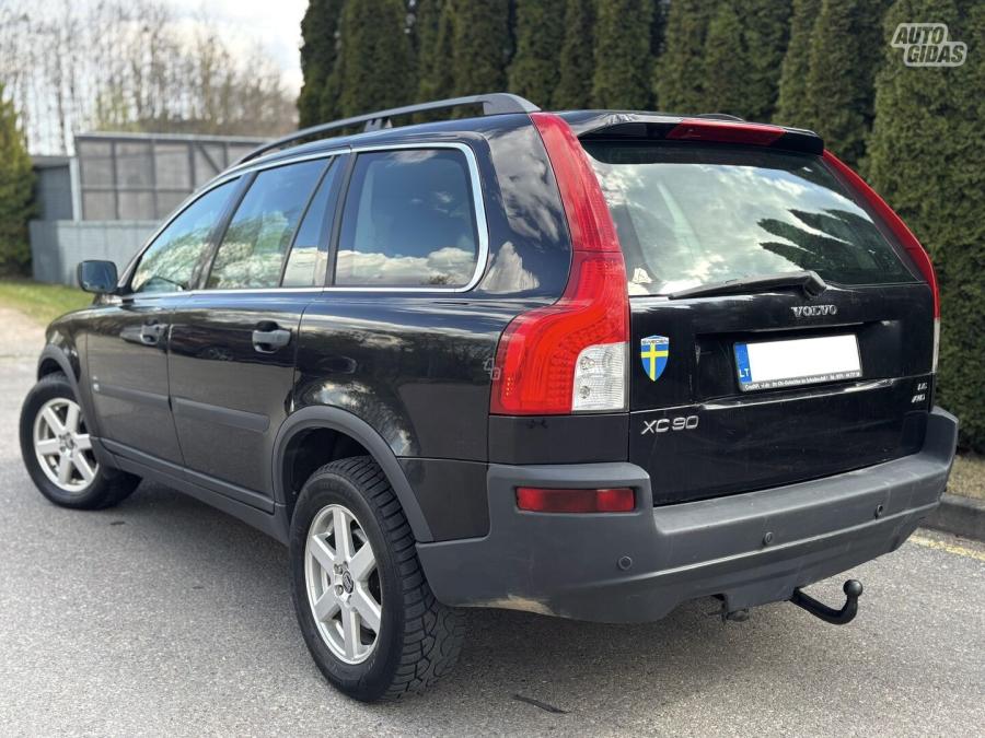 Melns Volvo XC90 2006 Kauņa, ar dzinēja tilpumu 2.40 L un nobraukumu 400 tūkst. km par 3000 €, foto 9 vietnē AUTOMOTO.COM.LV