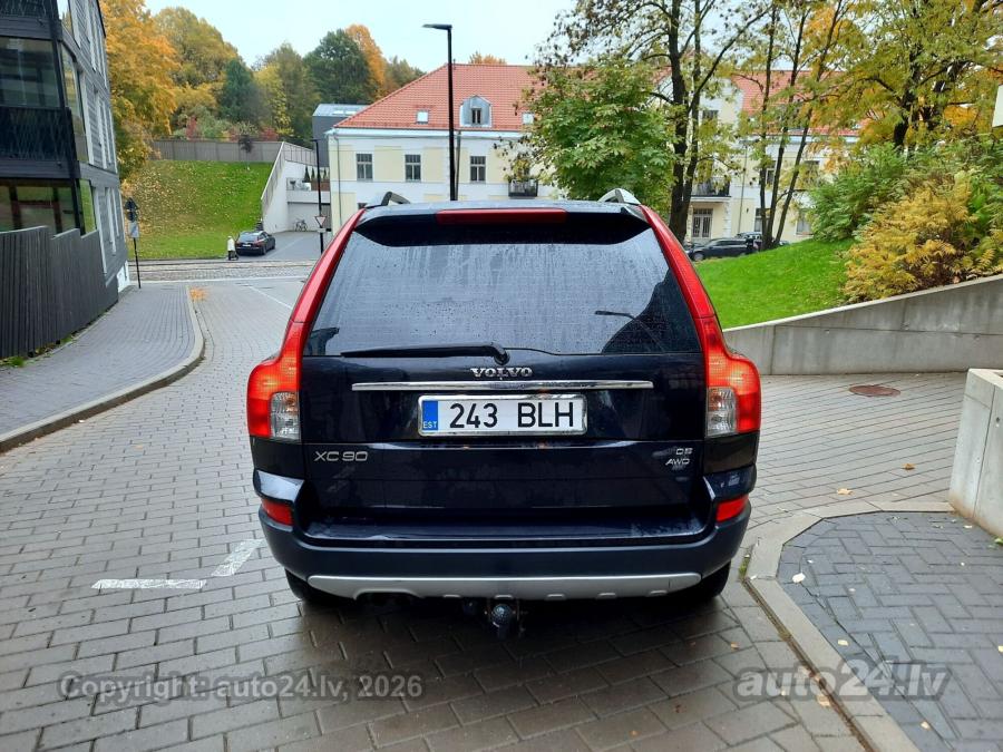 Black Volvo XC90 2006 in Tartu, with an engine capacity of 2.40 L and mileage of 349 thousand km for 5600 €, photo 9 on AUTOMOTO.COM.LV