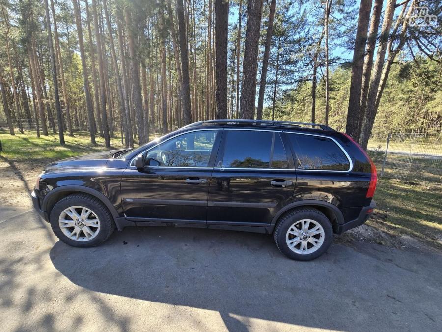 Melns Volvo XC90 2006 Varėna, ar dzinēja tilpumu 2.40 L un nobraukumu 467 tūkst. km par 4500 €, foto 3 vietnē AUTOMOTO.COM.LV