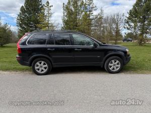 Melns Volvo XC90 2006 Tartu, ar dzinēja tilpumu 2.40 L un nobraukumu 325 tūkst. km par 4300 €, foto 3 vietnē AUTOMOTO.COM.LV