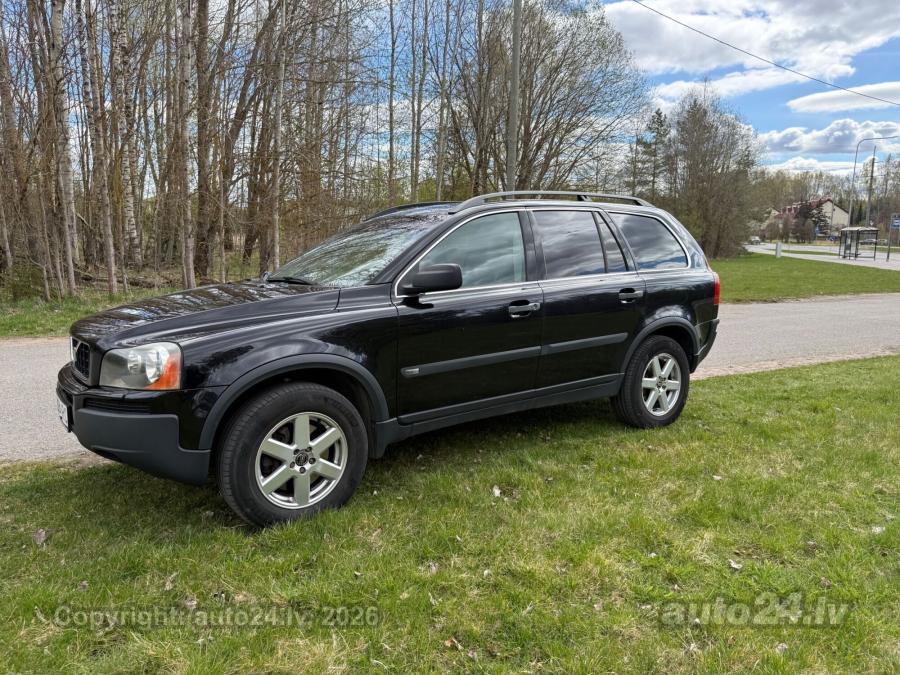Melns Volvo XC90 2006 Tartu, ar dzinēja tilpumu 2.40 L un nobraukumu 325 tūkst. km par 4300 €, foto 5 vietnē AUTOMOTO.COM.LV