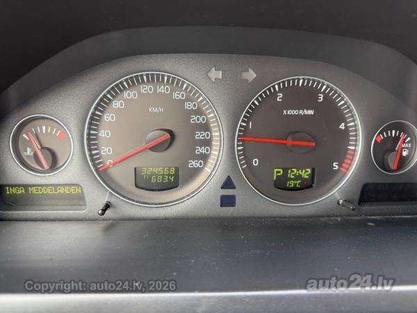 Черный Вольво ХС90 2006 в Тарту, объемом двигателя 2.40 л и пробегом 325 тыс. км за 4300 €, фото 9 на AUTOMOTO.COM.LV