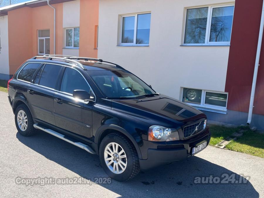 Black Volvo XC90 2006 in Mustvee, with an engine capacity of 2.40 L and mileage of 331 thousand km for 5850 €, photo 7 on AUTOMOTO.COM.LV